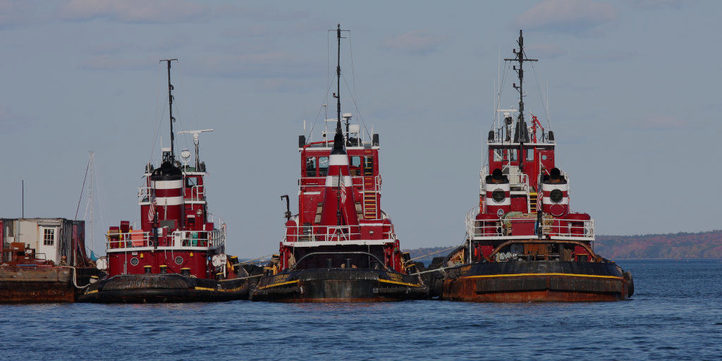 Three Tug Boats - DME Expansion Joints